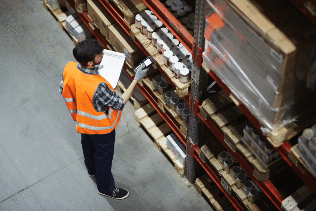 How Warehouse Mobility Management Reduces Operational Friction